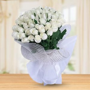 40 White Roses | Flowerzila.com